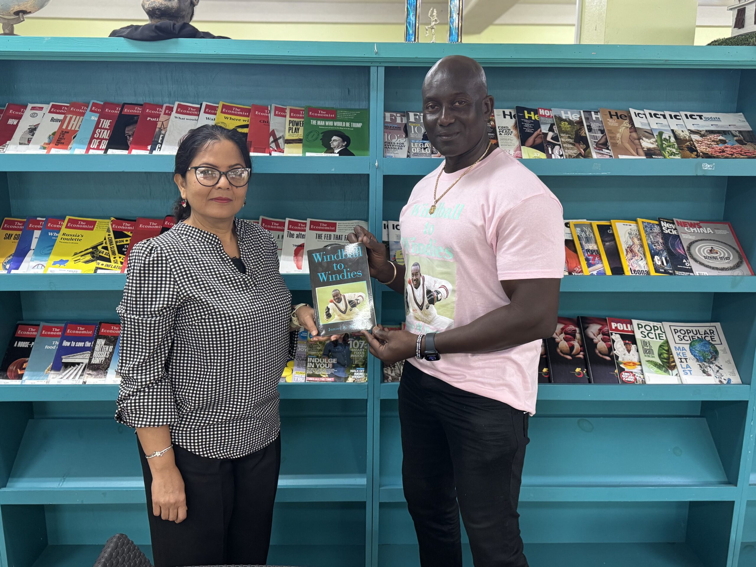 Grenadian Cricket Legend Donates Autobiography to TAMCC’s Library - T.A ...